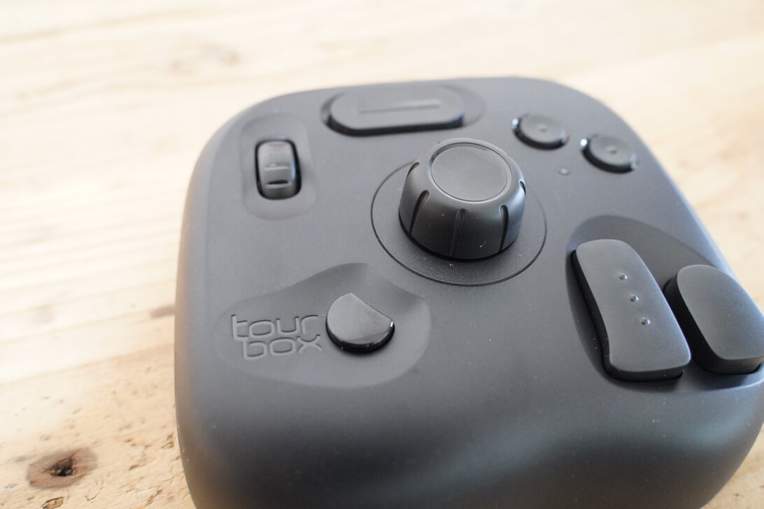 TourBox Liteレビュー！安価なのに超優秀な左手デバイス！EliteやNEOとの違いも解説！ | ちゃまぽこ